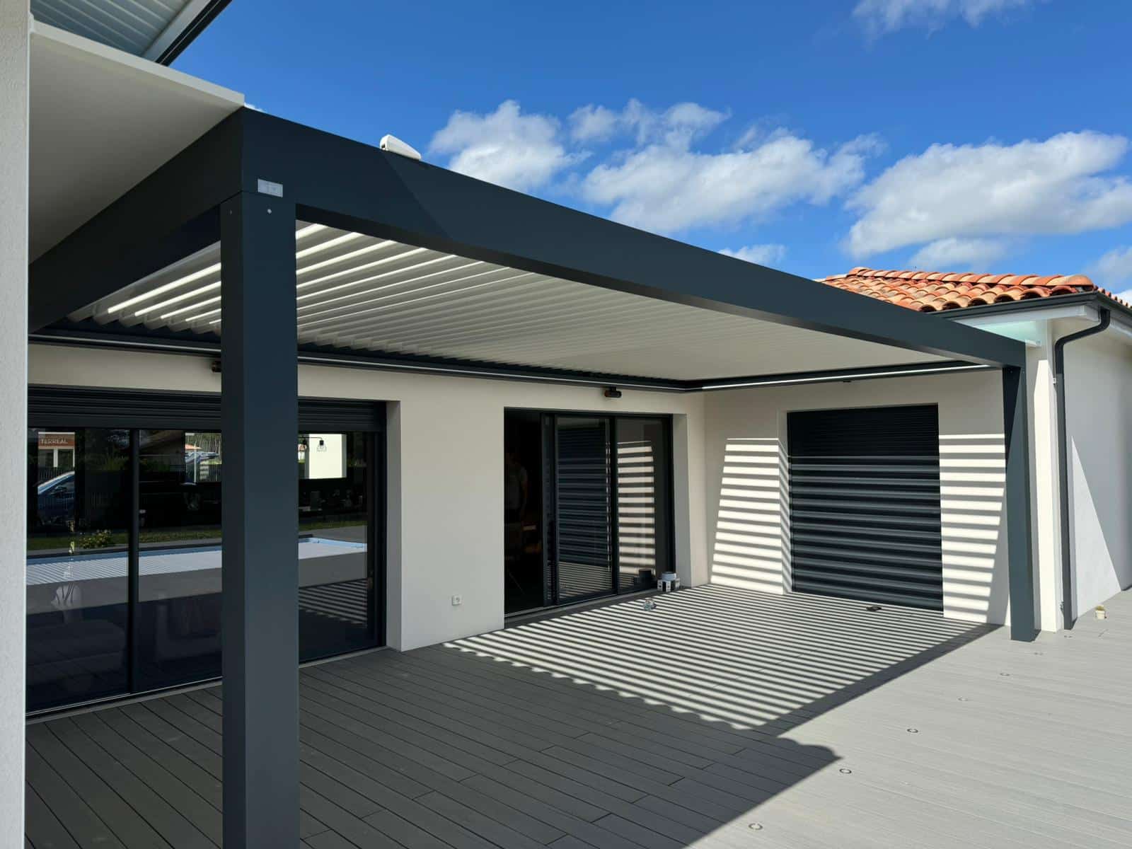 Pergola avec Capteur de Pluie à Izon 33450 | Univers Pergola
